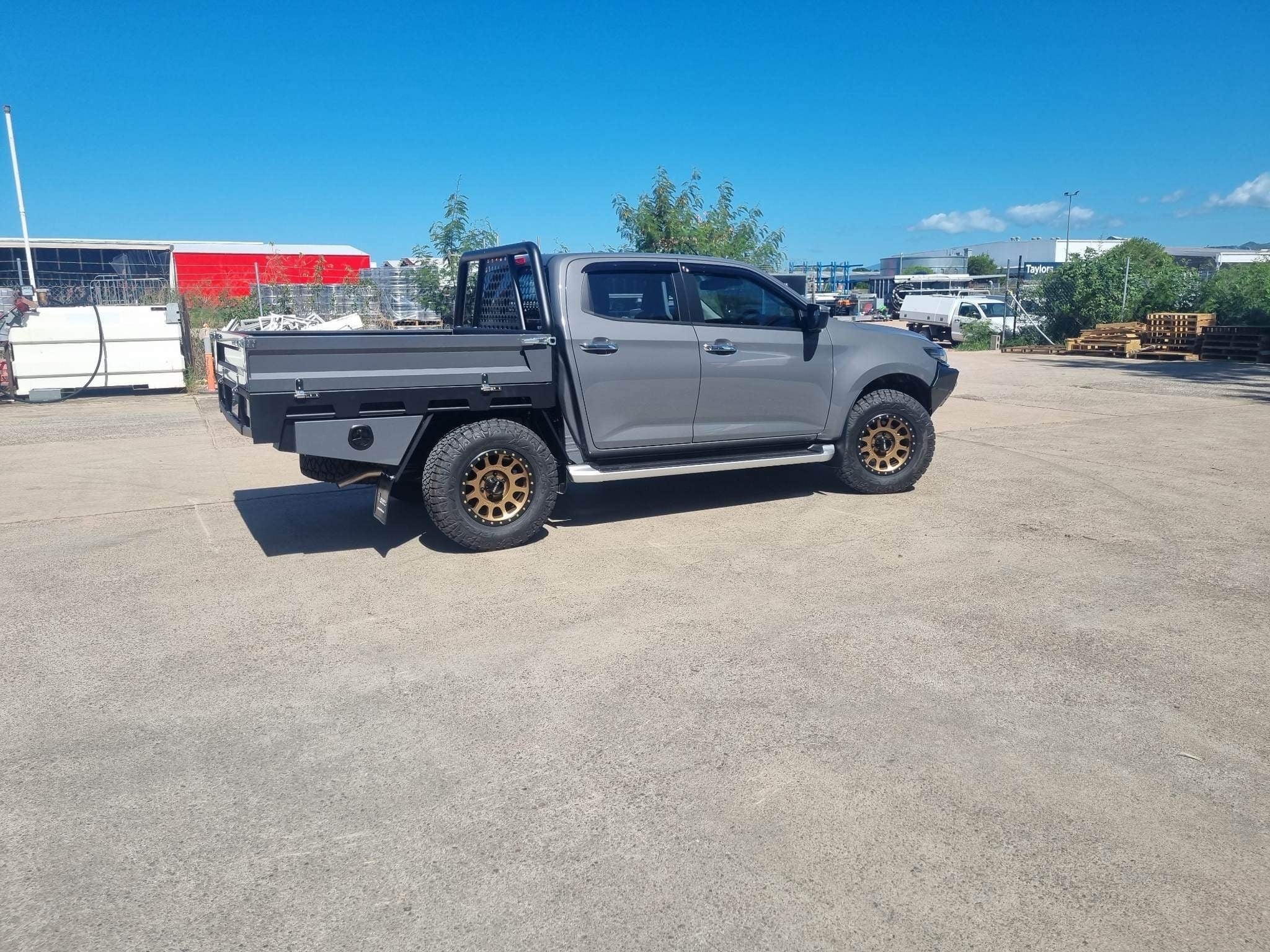 Aluminium Vehicle Tray – CATEGORY 5 FABRICATIONS NQ